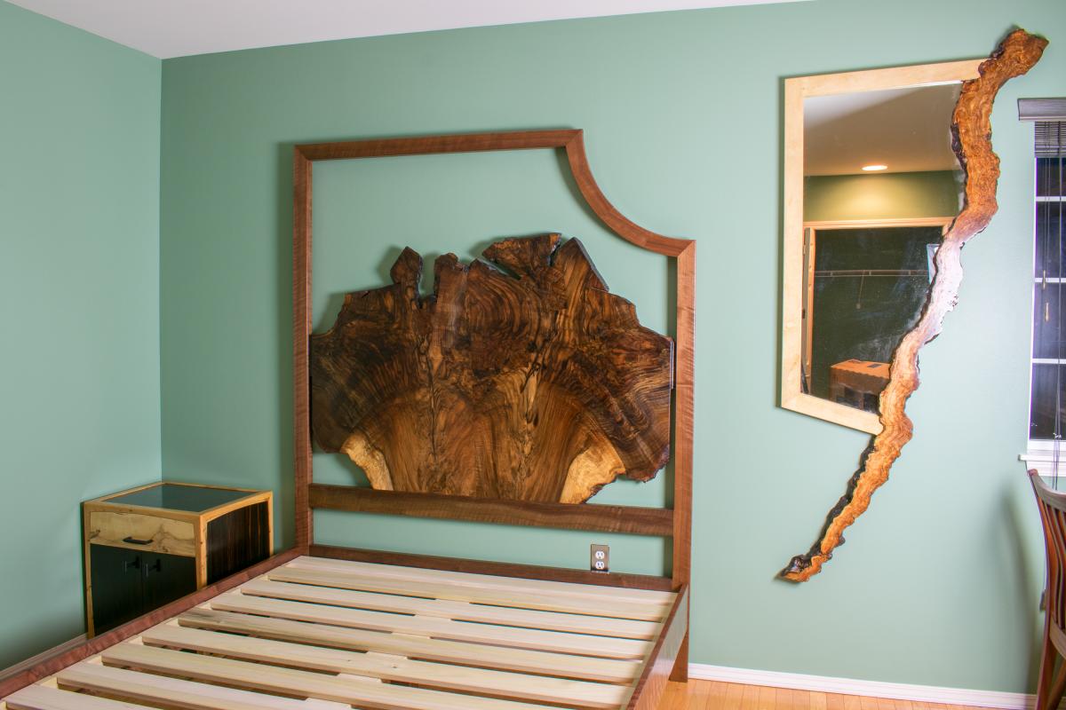 Walnut burl bed | Northwest Woodworkers Gallery